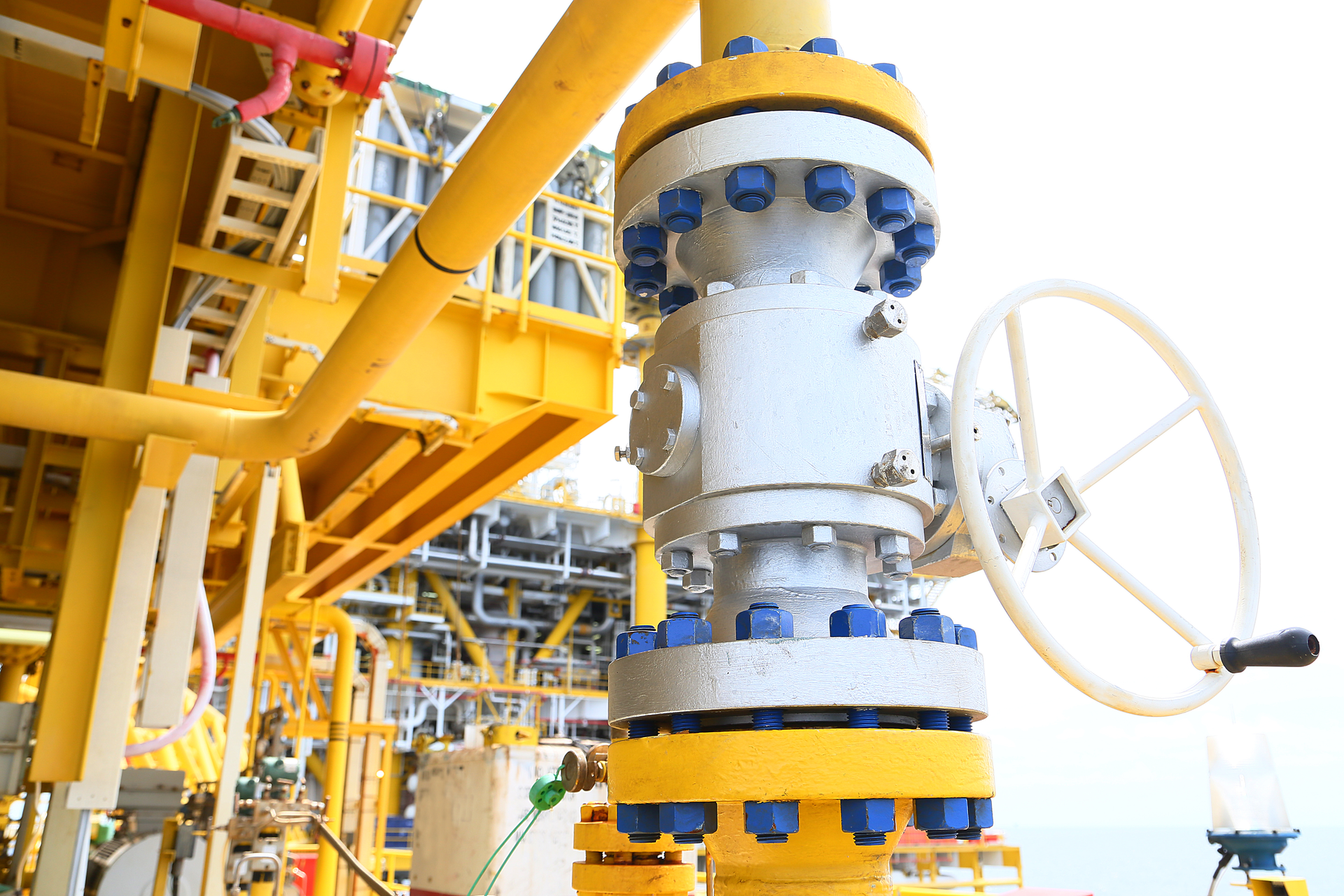 Analyzing vibration in and around control valves | P.I. Process ...