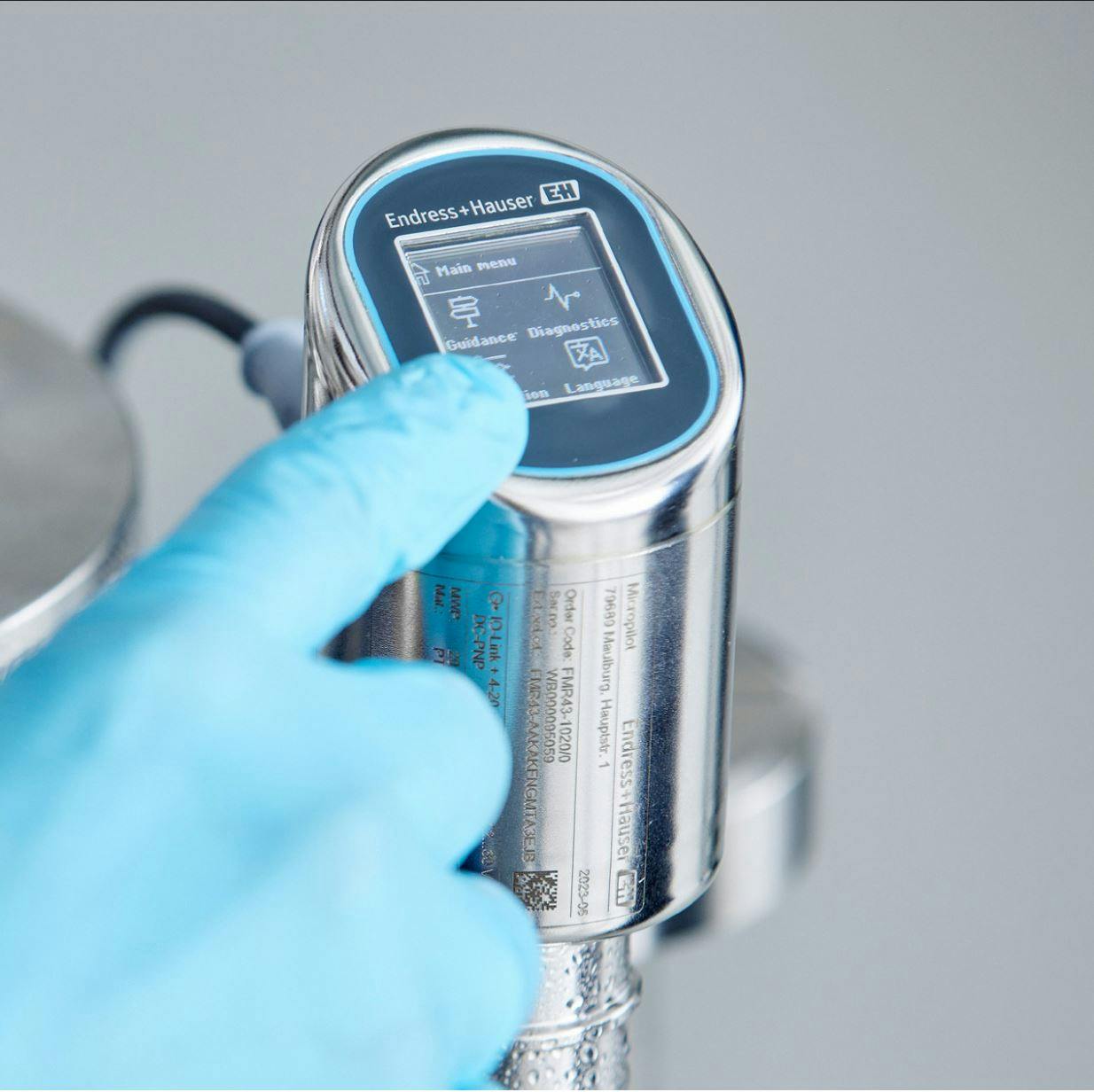 Simplify device management with compact smart instrumentation | P.I ...